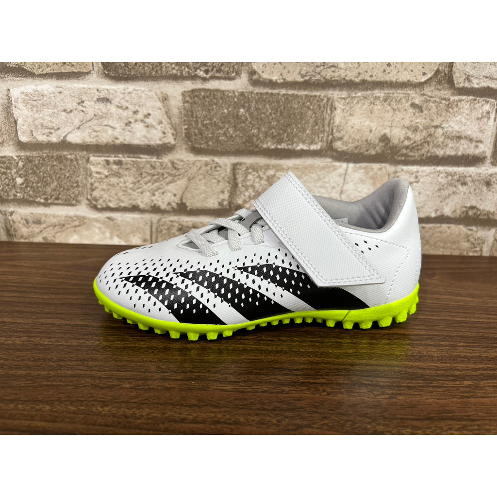 (過動兒)#A720 全新ADIDAS PREDATOR ACCURACY.4 TF兒童碎釘.短釘足球鞋(IE9442) | 蝦皮購物