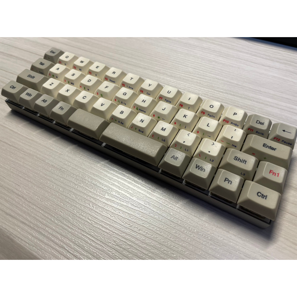 [極新]【Vortexgear】Core 40% 茶軸 RGB DSA PBT 茶軸 機械式鍵盤 | 蝦皮購物