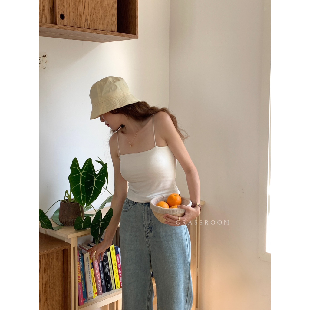 GRASS 我們的日常細肩Bra top 細肩平口bra top 細肩背心 罩杯背心 細肩平口背心 [E8391] | 蝦皮購物