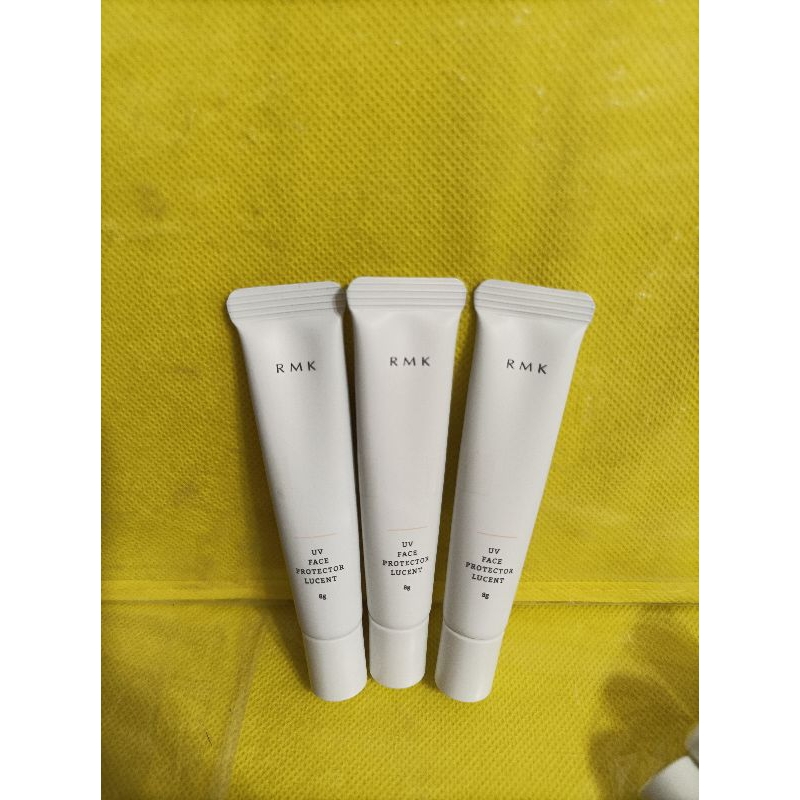 RMK UV 防護乳(透光勻色型SPF35 PA+++ 8g 3條 2023/12月 說明書是用膠帶貼的 買東西的贈品 | 蝦皮購物