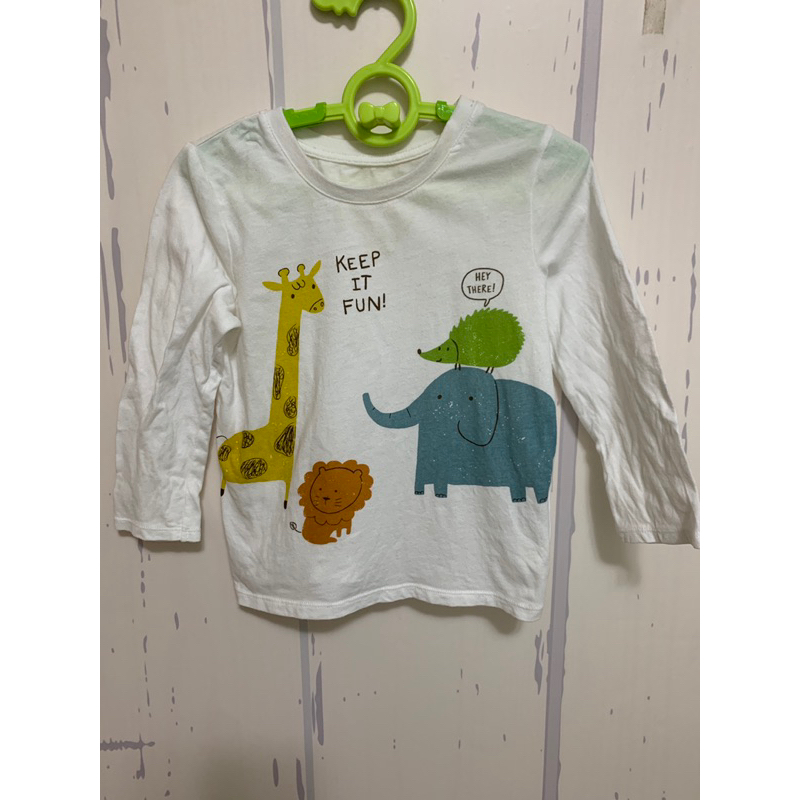 二手 NUV NET副牌 白色圓領動物上衣 長頸鹿 大象 獅子 刺蝟 尺寸100 售50元 | 蝦皮購物