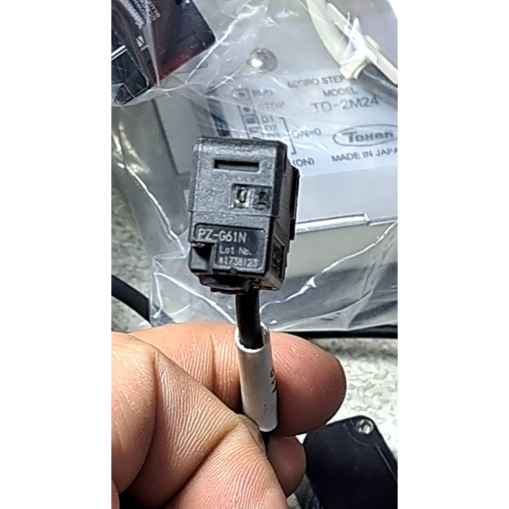 KEYENCE基恩斯 PZ-G61N 矩形 回歸反射型 纜線型 | 蝦皮購物