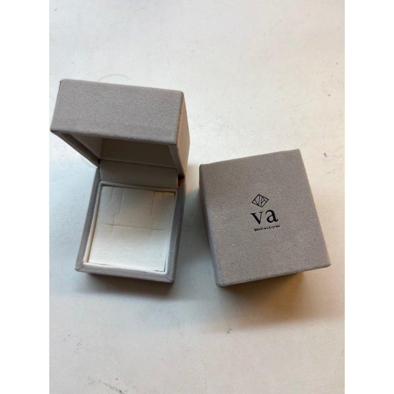 agete/VA專櫃戒指盒（已降價） | 蝦皮購物