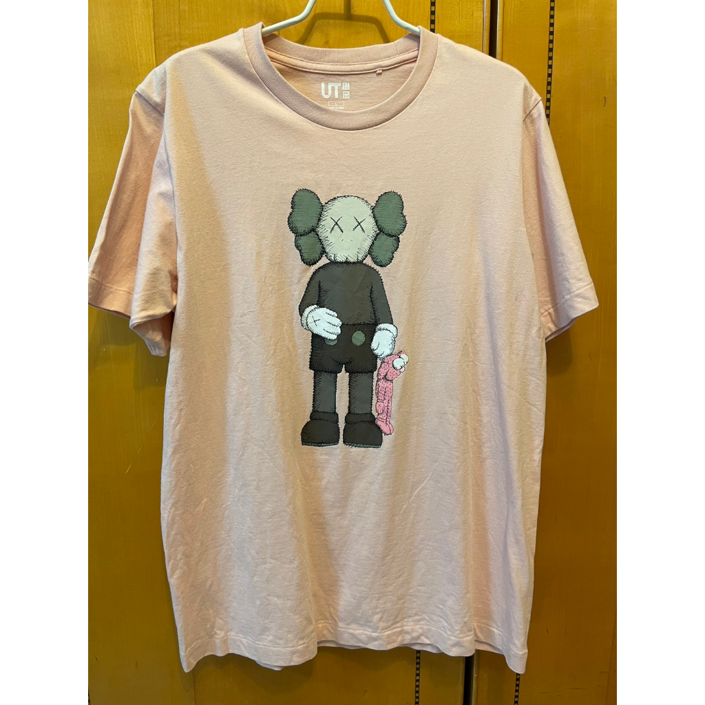 （清空間）UNIQLO KAWS限量聯名款 男裝/女裝 (UT) KAWS T恤 | 蝦皮購物