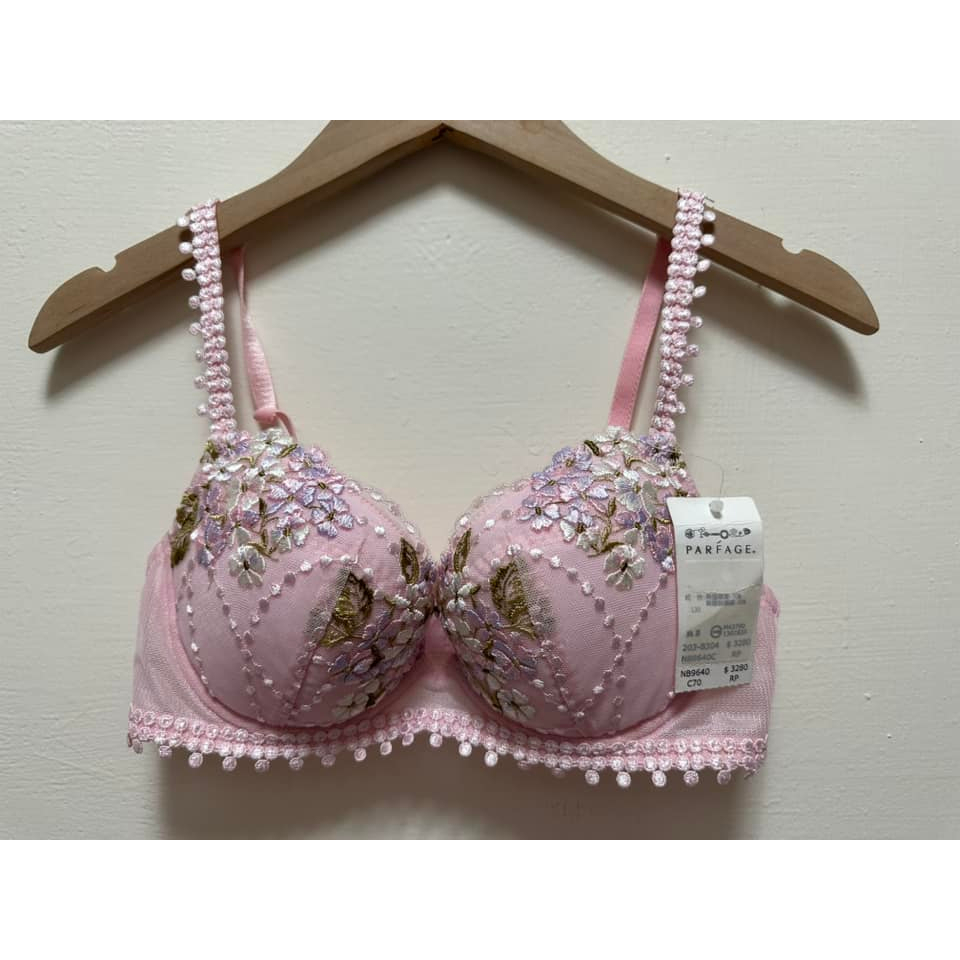 華歌爾 內衣 日本 PARFAGE 精緻刺繡 粉色內衣 C70 32C | 蝦皮購物