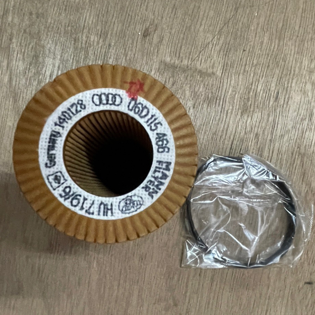 奧迪 福斯 Audi VW 德國原廠機油芯 06D115562 | 蝦皮購物