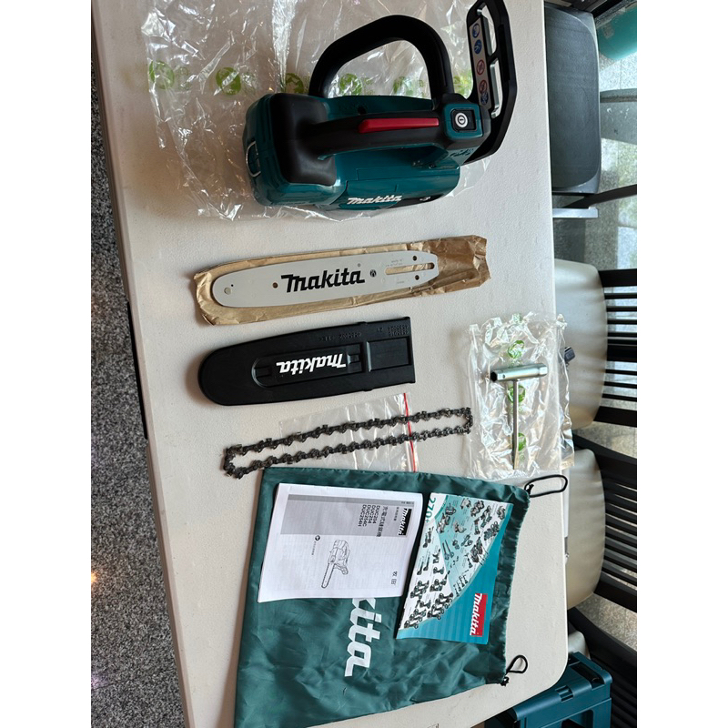 Makita牧田原廠DUC254Z_18V鋰電充電式鏈鋸機(不含電池) DUC254鏈鋸機主機*1 | 蝦皮購物