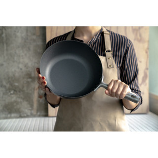 Arnest eN 24cm無塗層深炒鐵鍋 超輕量 物理不沾 炒鍋神器 日本製 | 蝦皮購物