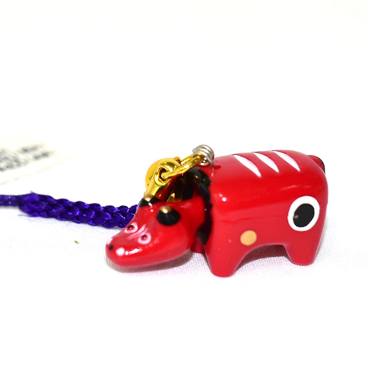 帶來幸運的牛 吉祥物 Akabeko 赤べこ 鈴鐺 吊飾 日本製 mb200 | 蝦皮購物