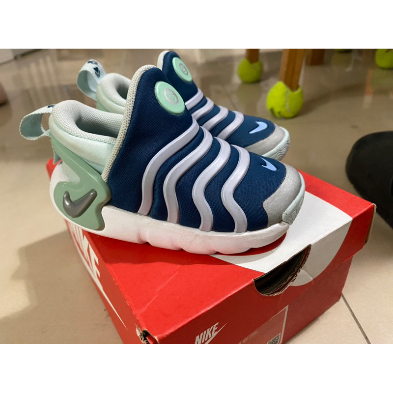 Nike Dynamo go SE (TD) 童鞋6C大約12CM 超新二手當季款 一腳蹬毛毛蟲 | 蝦皮購物