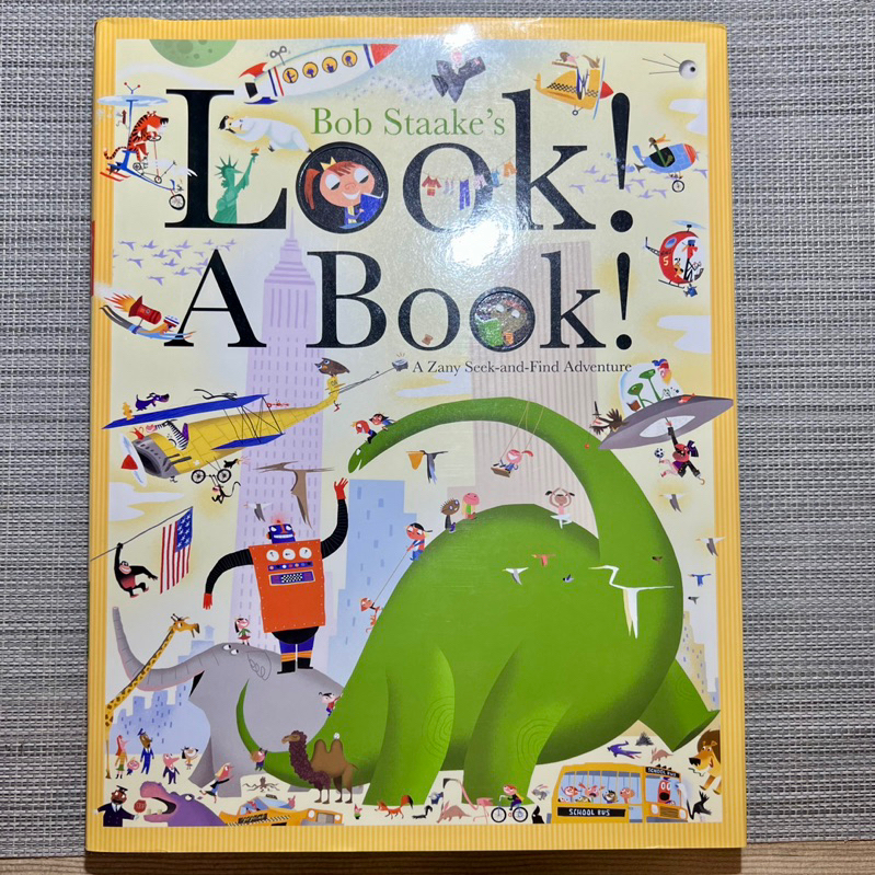 全新 Look! A Book! 精裝｜英文繪本｜找找書 培養專注力 洞洞書 童書 | 蝦皮購物