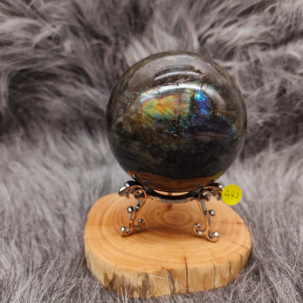 [硯嵐水晶 YL Crystal] 月光球 拉長石藍光 拉長石綠光 喉輪 | 蝦皮購物