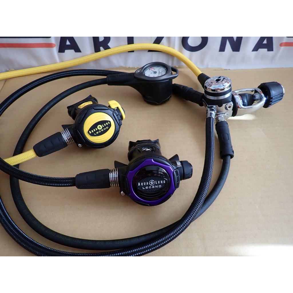 僅用兩次Aqualung Legend傳奇調節器組,Apeks殘壓錶+指北針 | 蝦皮購物
