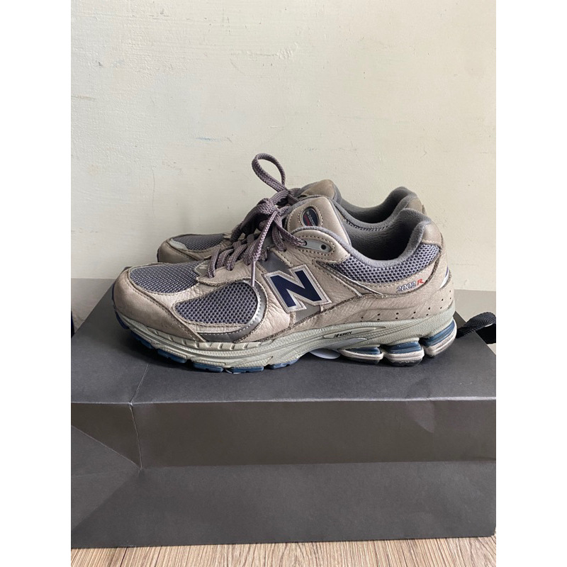 New Balance 2002RA GREY NAVY | 蝦皮購物