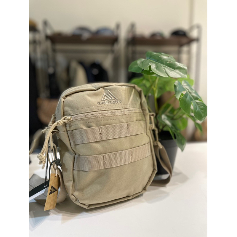 Via ｝台北信義 GREGORY × Pilgrim Surf+Supply 側背小包 現貨 | 蝦皮購物