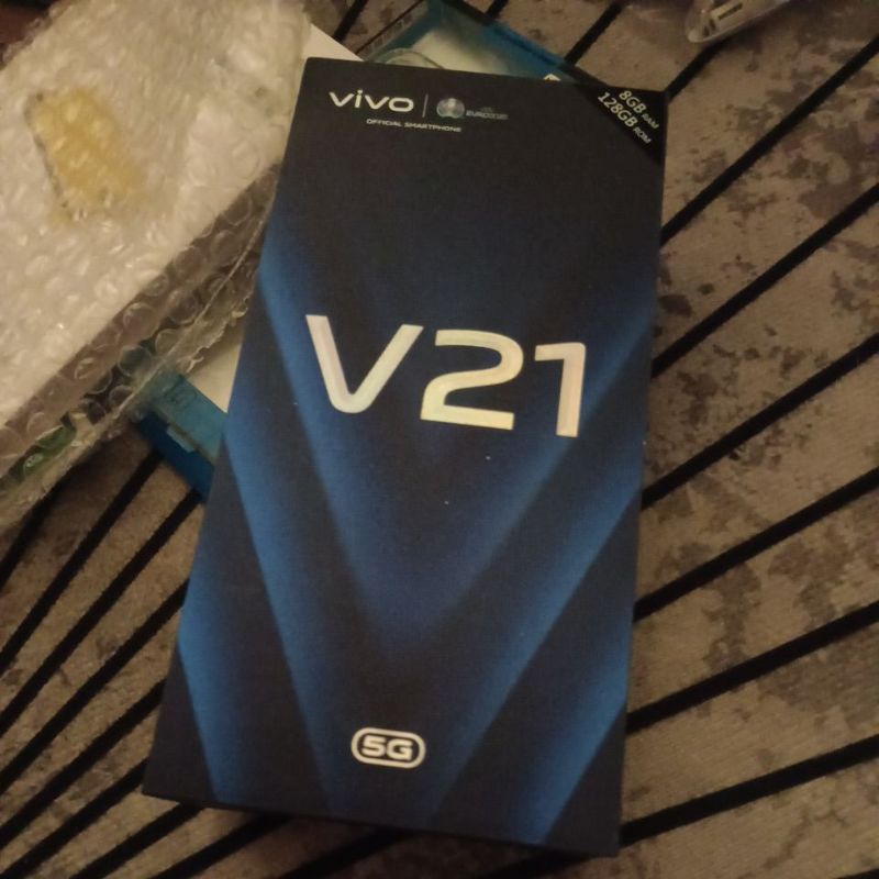 贈殼貼Vivo V21 5G 8/128g奇幻電音台版 女用機盒裝配件完整 9.5新二手空機 含運 | 蝦皮購物