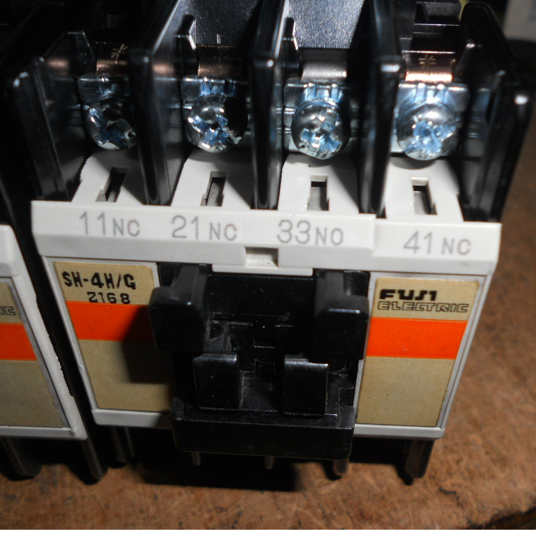 FUJI 富士2A2B 1A3B 4A補助繼電器SH-4/G SH-4 SH-4H/G直流電磁接觸器 線圈DC24V | 蝦皮購物