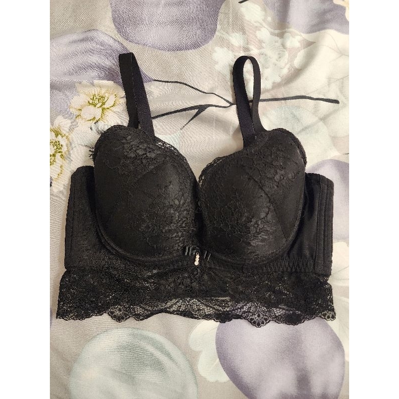 轉售Qmomo整套內衣褲黑色75E | 蝦皮購物