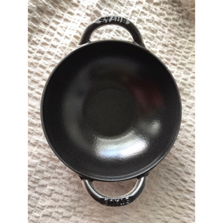 全新Staub 16cm baby wok 亞麻 | 蝦皮購物