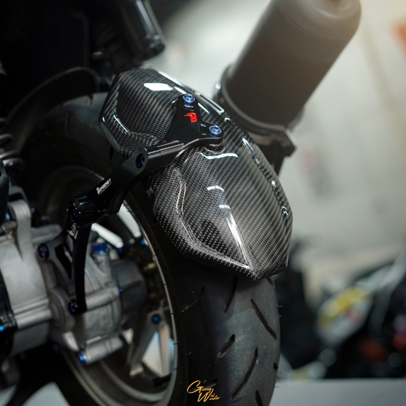 【台中光葳】六代 / 水冷BWS / NMAX 巴風特 CNC後土除 後土除 鋁合金 卡夢 碳纖維 鍛造 擋泥板 左邊款 | 蝦皮購物