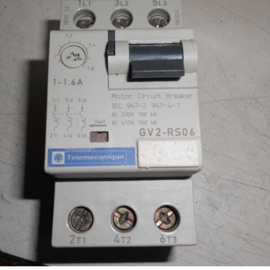 TE Telemecanique 電機保護器GV2-RS系列GV2-AD0110 GV2-AD100補助接點(d1D2) | 蝦皮購物