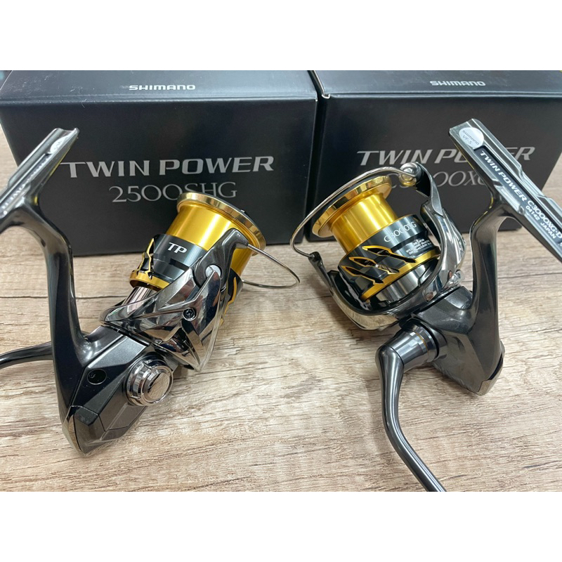 《頭份漁友釣具》 ‼️特價出清‼️ Shimano 20’ TWIN POWER 紡車捲線器 | 蝦皮購物
