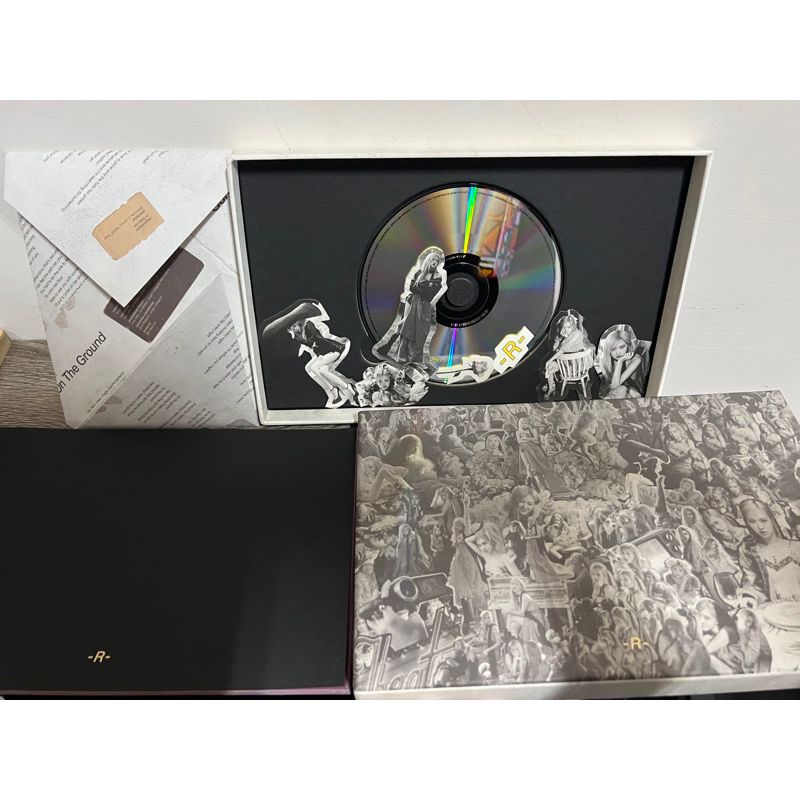 2/1更 Rosé R 空專 solo專輯 BLACKPINK 朴彩英 明信片 rose rolo CD 寫真本 貼紙 | 蝦皮購物