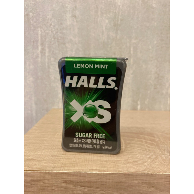 【Halls XS】 (滿額免運）無糖迷你薄荷糖 綜合莓果 檸檬薄荷 喉糖 (15g) | 蝦皮購物