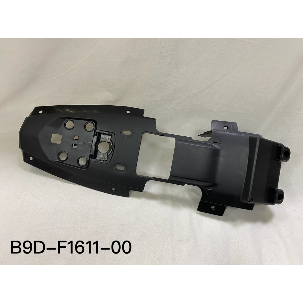 『米高貿易』yamaha原廠零件mt 15 B9d F1611 00 Bcf F1611 00尾燈下蓋 蝦皮購物