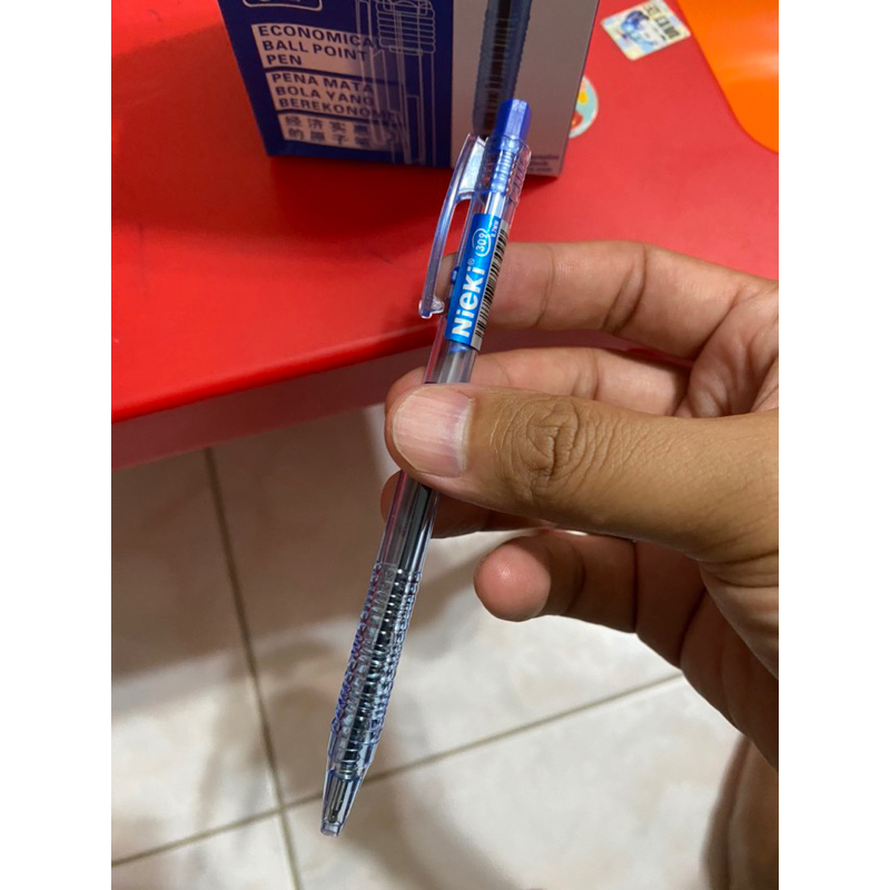 Nieki 0.7mm 原子筆 速乾 （藍色）好寫、耐摔，不易斷水 | 蝦皮購物