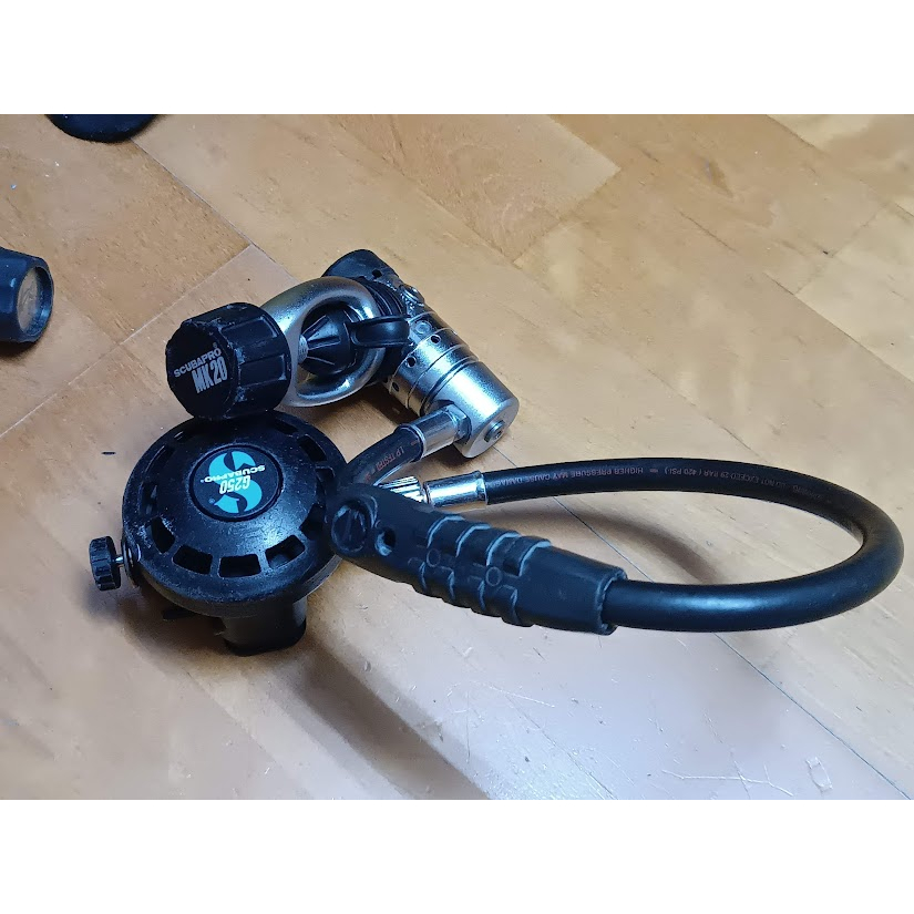 二手現貨 已保養 SCUBAPRO 一級頭二級頭 MK11 MK14 MK15 MK16 MK20 MK25 潛水調節器 | 蝦皮購物