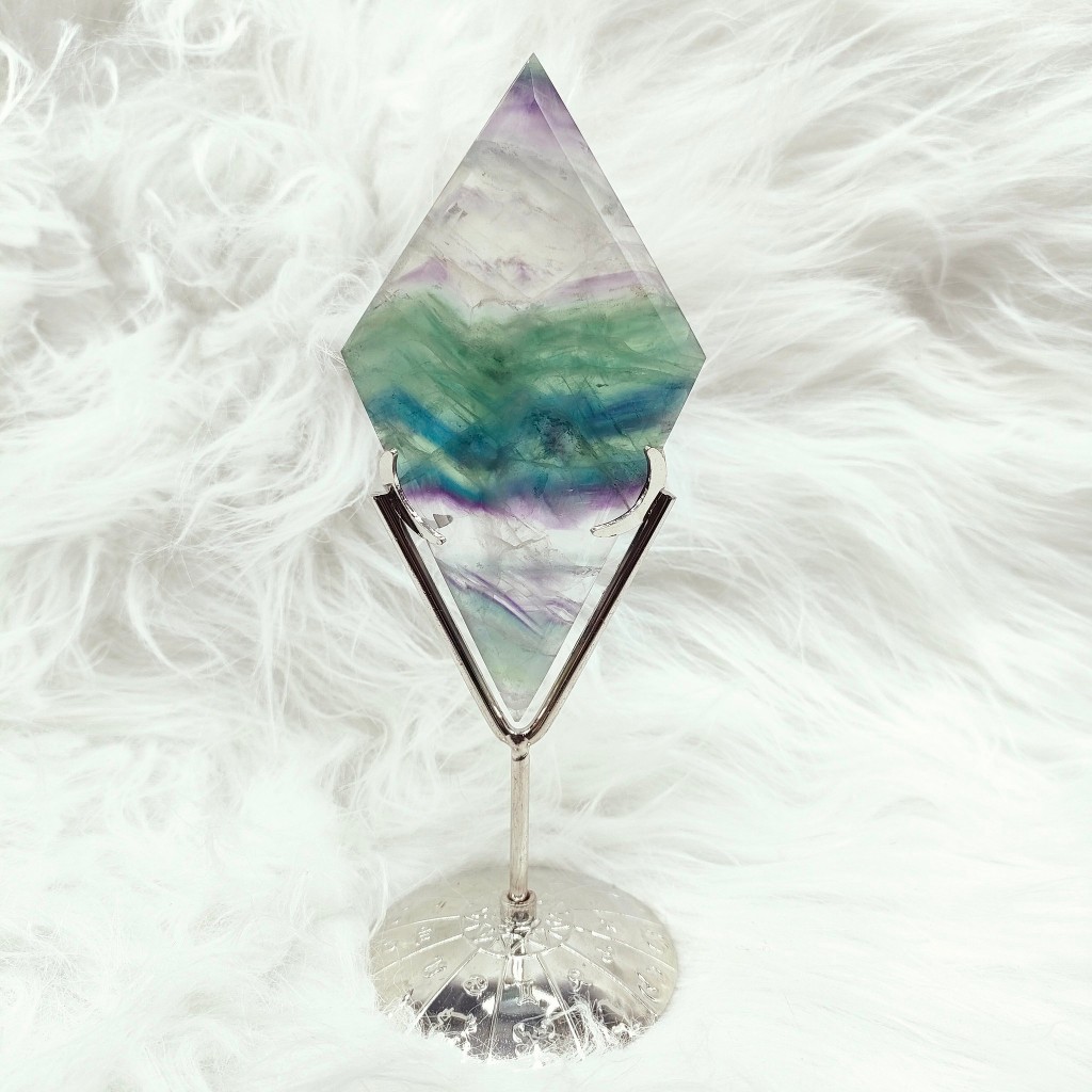 [硯嵐水晶 YL Crystal]彩螢石菱形 啟發靈感 擺件 裝飾 | 蝦皮購物