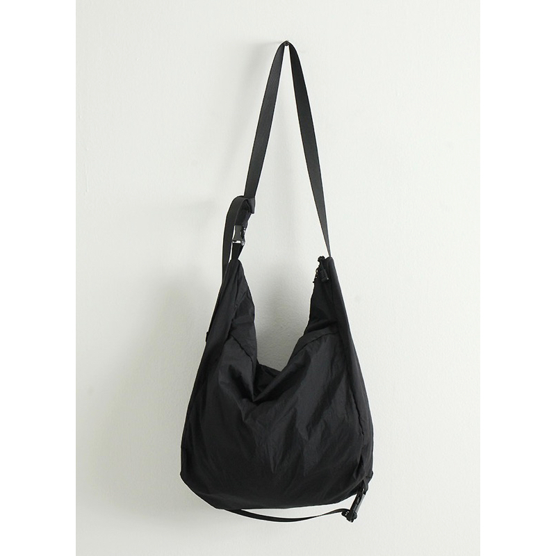 NEU_PROJECT | 尼龍多功能大容量側背包 灰/黑 | 蝦皮購物