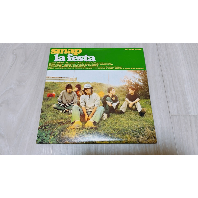 SMAP la festa 日版專輯 美品 近乎全新 含寫真本+明星片 現貨 | 蝦皮購物