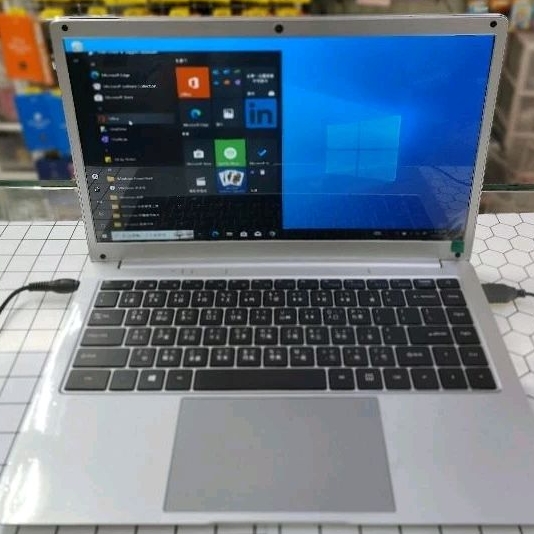 夾娃娃機夾到 全新文書型寶馳盛筆電 14吋 4g128g cpu z8300 適合學生文書 | 蝦皮購物