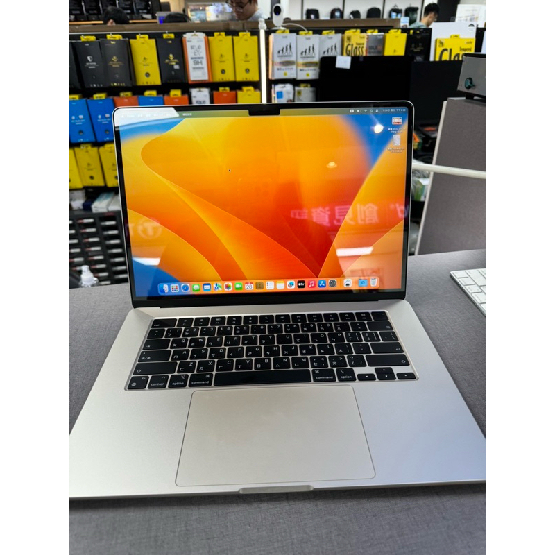 APPLE 蘋果｜Macbook Air 15吋 M2/8G/256G 星光色 A2941｜原廠保固內 | 蝦皮購物