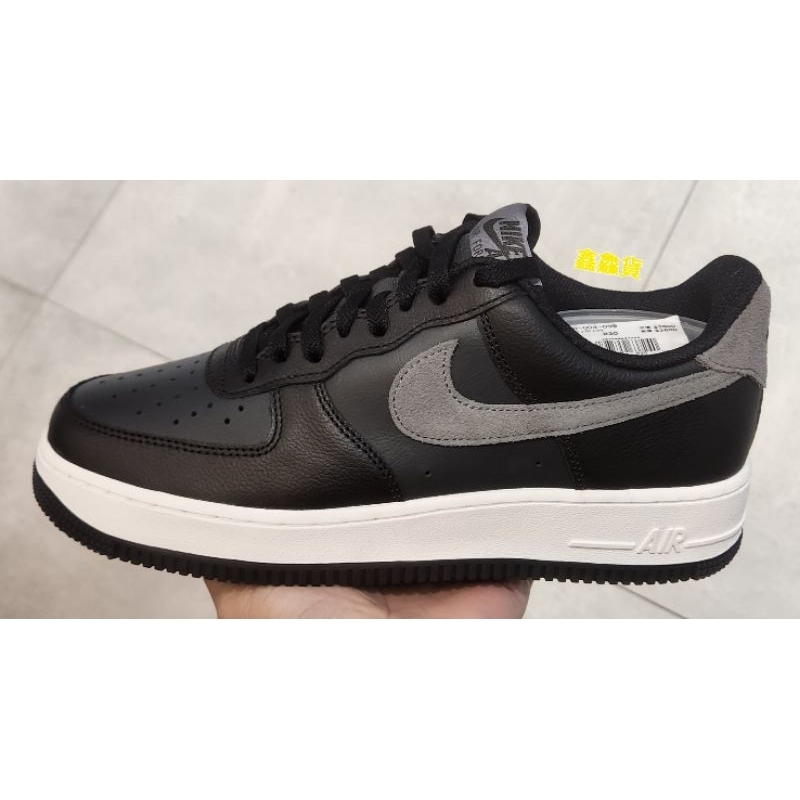 2024 八月 NIKE AIR FORCE 1 07 LV8 AF1 復古 運動鞋 黑白灰 FJ4170-004 | 蝦皮購物