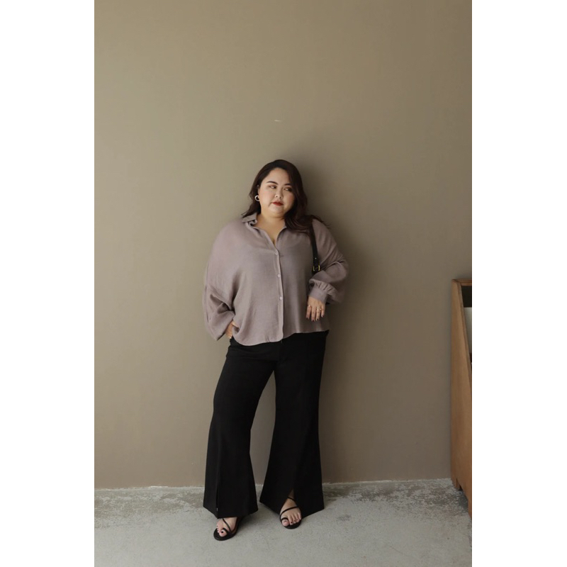 轉售VVDOUBLE-抽繩開衩長腿褲/一般 | 蝦皮購物