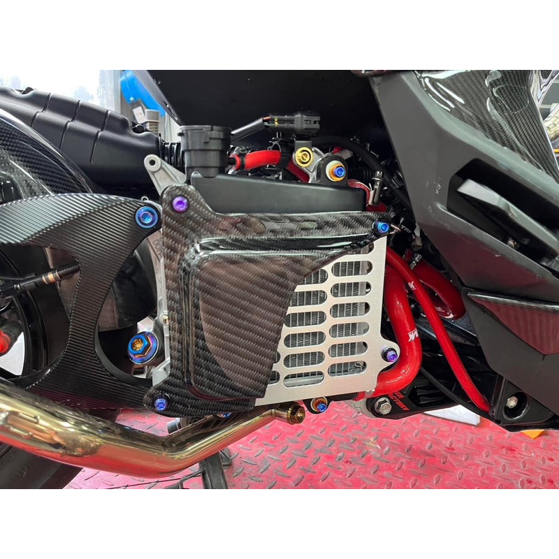 {寬工廠｝b8r 6代勁戰 水冷B FORCE2.0 Nmax 鋁合金外蓋含碳纖維集風罩(可單買碳纖維外罩直上zoo) | 蝦皮購物