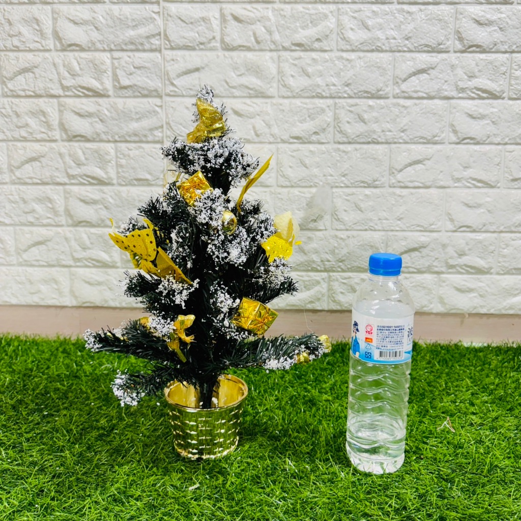 【桃園出貨】聖誕節 聖誕樹 迷你聖誕樹 雪花樹 (20-50CM) 聖誕樹盆 交換禮物 辦公室專屬 雪花樹【M11001 | 蝦皮購物