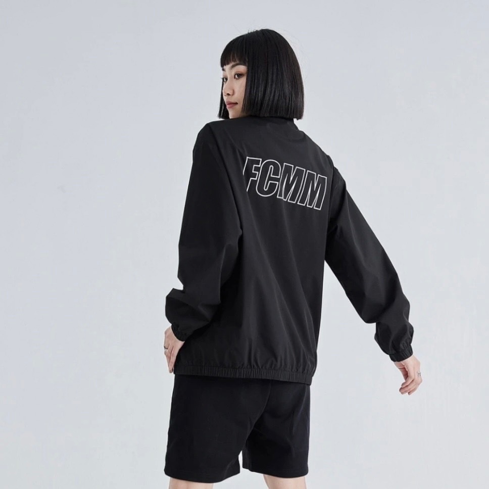 帝安諾-實體店面 FCMM 外套 風衣外套 機能外套 背面大Logo 防風 防潑水 熱賣款 | 蝦皮購物