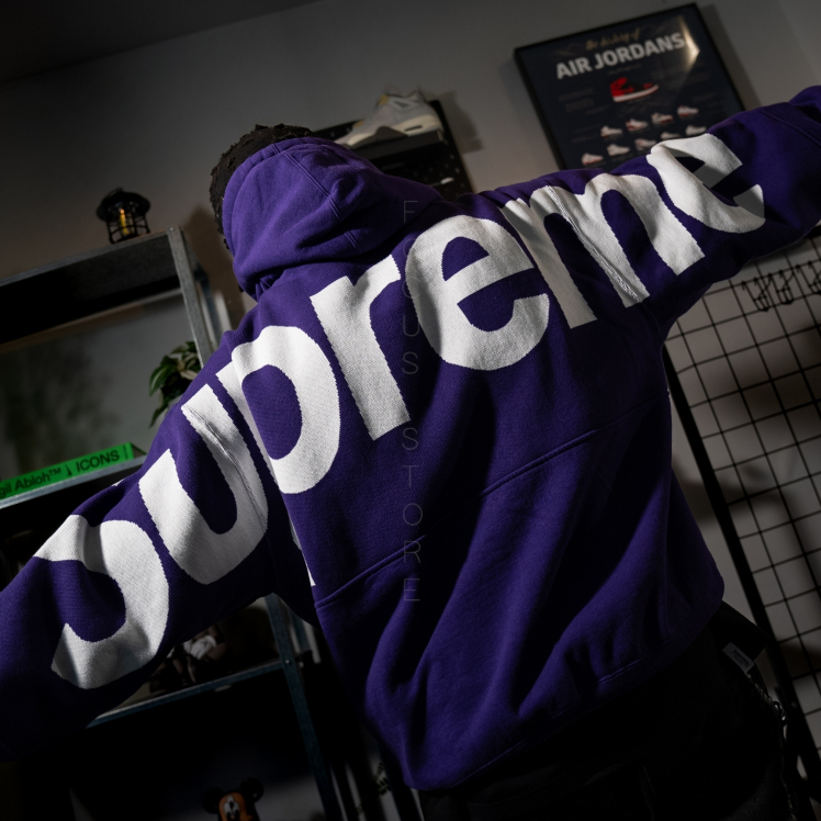 Focus Store】 Supreme FW23 Big Logo Jacquard Hoodie 帽T Focus Store】 Supreme FW23 Big Logo Jacquard Hoodie 帽T