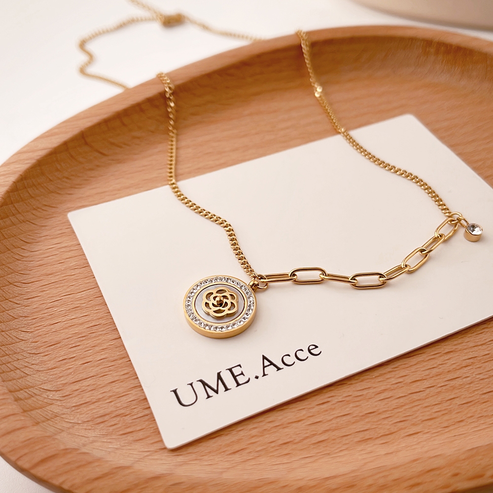 [鈦鋼.項鍊] 玫瑰花貝母鈦鋼項鍊【UME】洗澡可戴 鎖骨鏈/頸鍊/鈦鋼鍍18K金 | 蝦皮購物