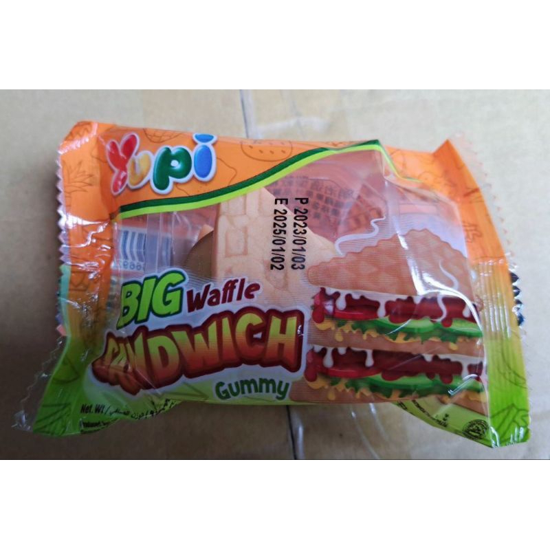 台灣公司貨/Yupi 呦皮大漢堡/大熱狗/大可樂/大鬆餅三明治/批薩QQ/沾醬薯條特色軟糖 | 蝦皮購物