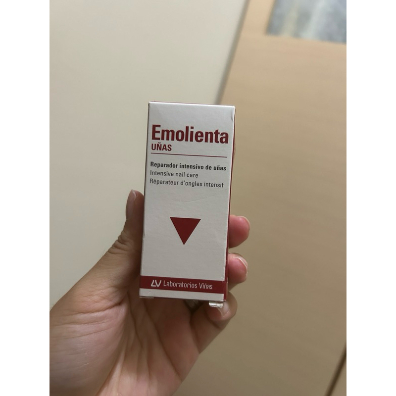 全新 西班牙Vinas指甲護理膏 15ml Emolienta unas | 蝦皮購物