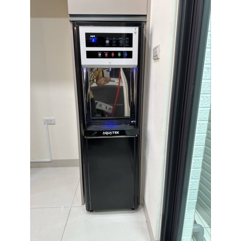 保固二年 沛宸AQUATEK AQ-1123T 三溫冰冷熱直立式觸控飲水機 熱交換系統 內置5道RO機 免費到府安裝 | 蝦皮購物