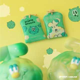 【文創代購】KINGJUN 夥伴玩具 2024玩具品味展 限定 - 蠢兔 除霉 御守 病毒花 吊飾 E款 | 蝦皮購物