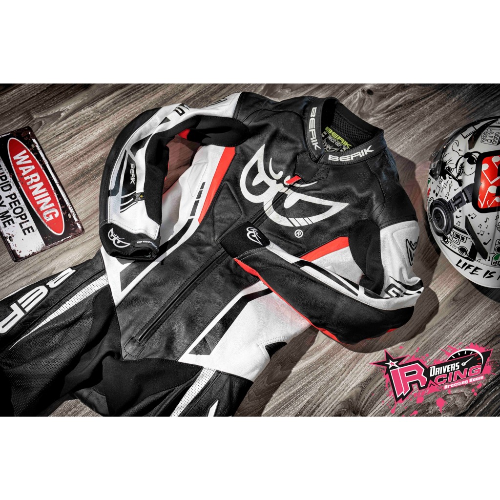 ♚賽車手的試衣間♚ Berik® GP-Race 2 1PC 白/黑/紅 皮衣 連身皮衣 防摔衣 牛皮 大眼睛 義大利 | 蝦皮購物