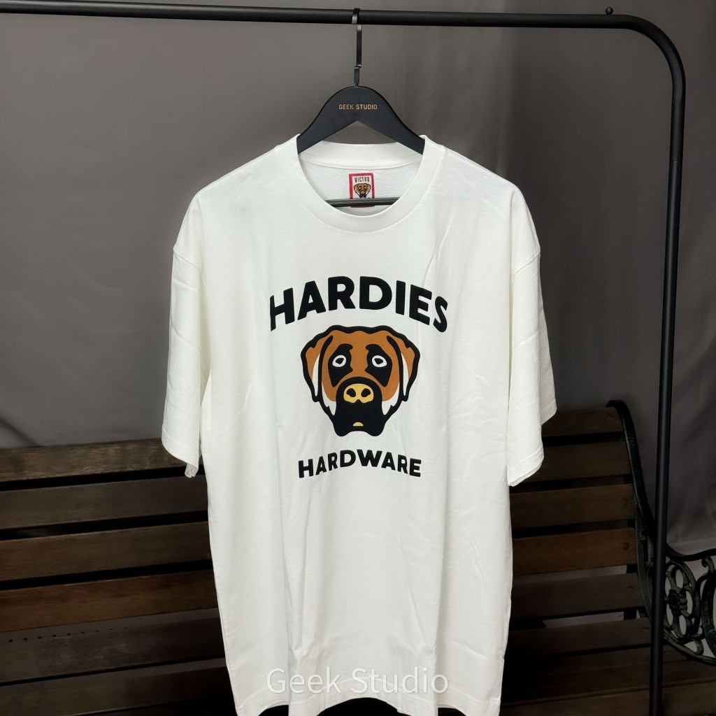 [Geek studio潮流選品代購]Victor Victor x Hardies T-shirt 短袖 黑/白 現貨 | 蝦皮購物