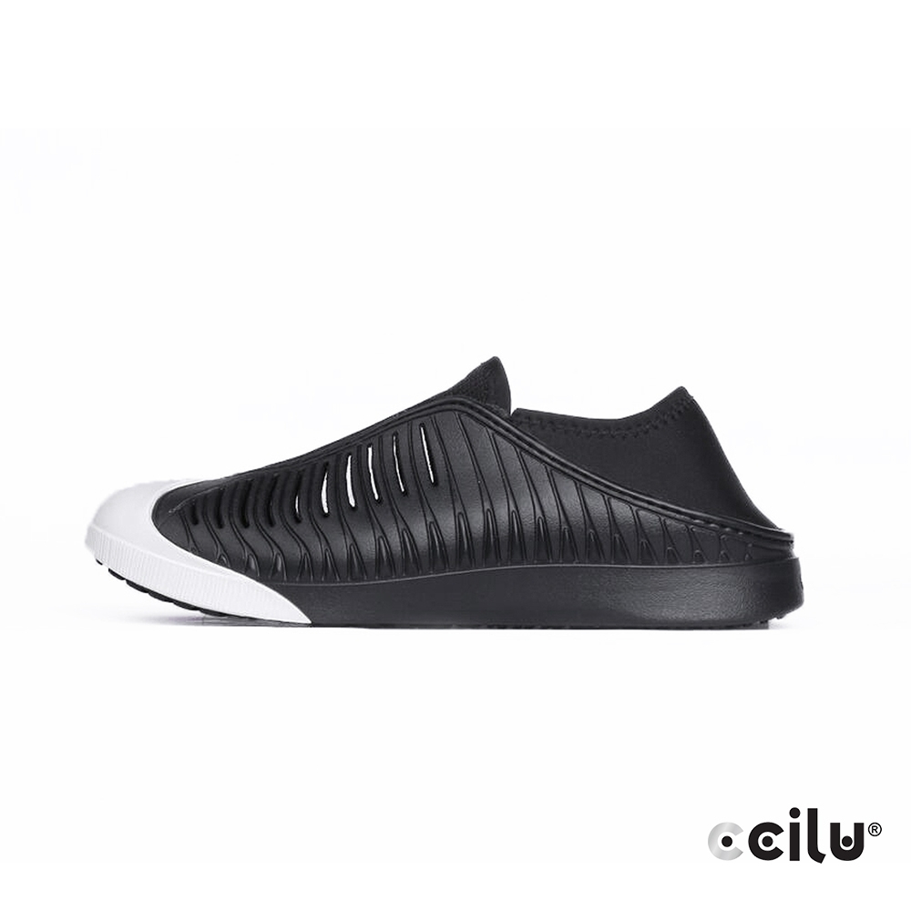【福利品】CCILU 雨天救星輕量防水休閒鞋-女款-302361021酷炫黑 | 蝦皮購物
